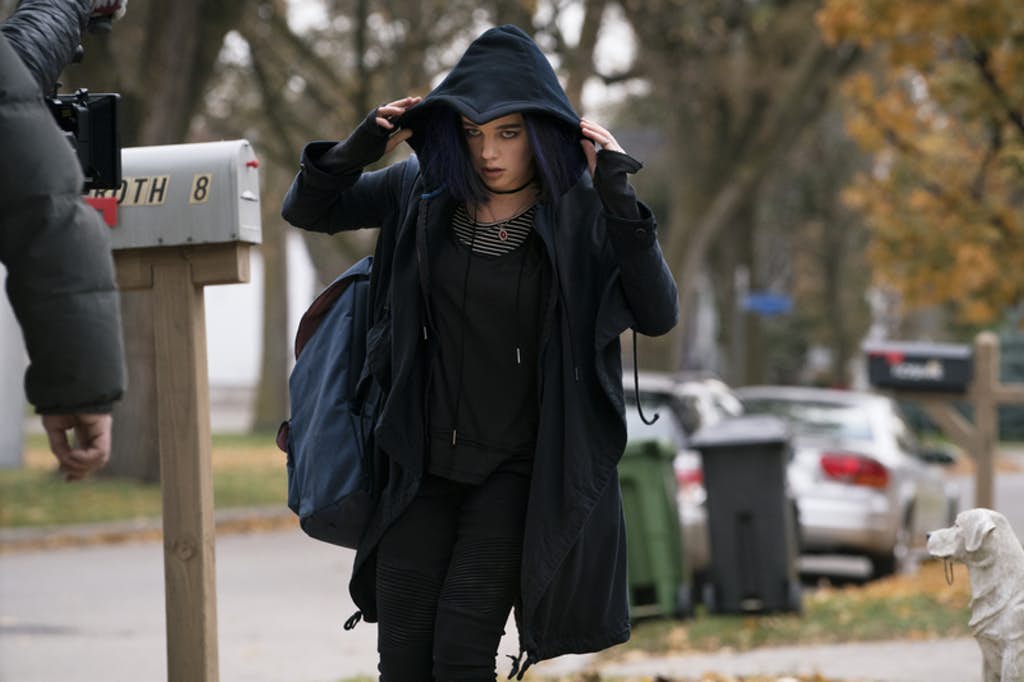 Menyambut Season Premiere Serial Titans, DC Merilis Sejumlah Foto Resmi ...