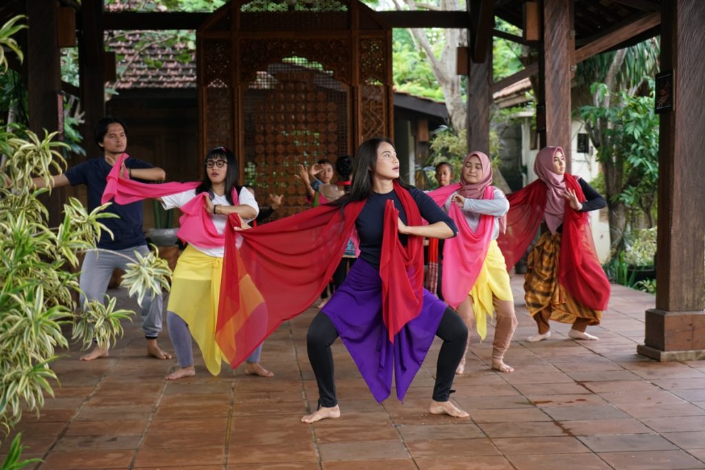 100% Halal, Film Original Pertama dari MVP - Cinemags