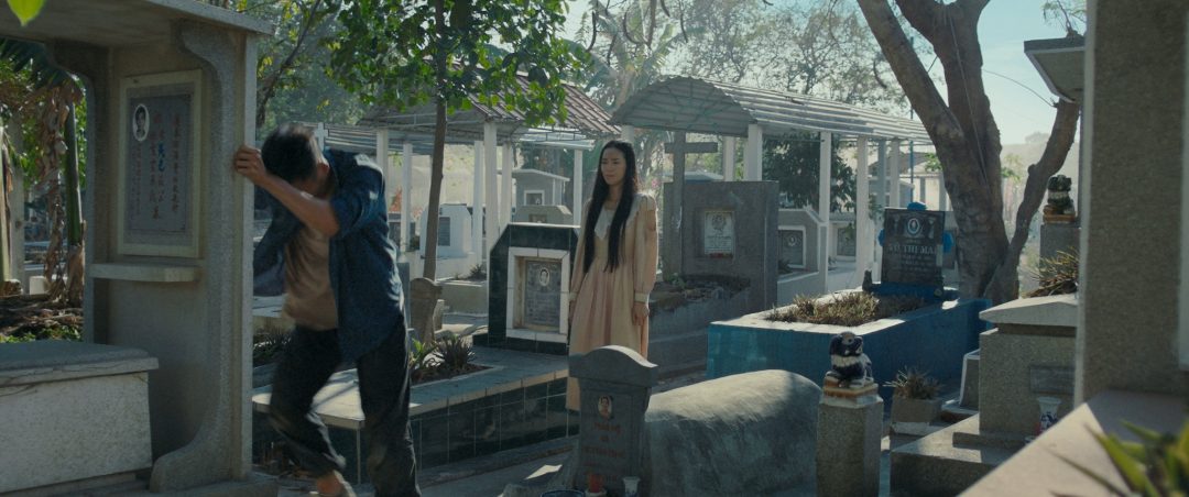Review Film Komedi Betting With Ghost - Cinemags